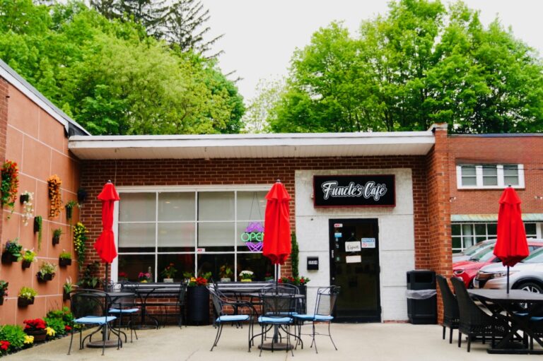 Funcles Cafe – Who doesn't love Funcles?
